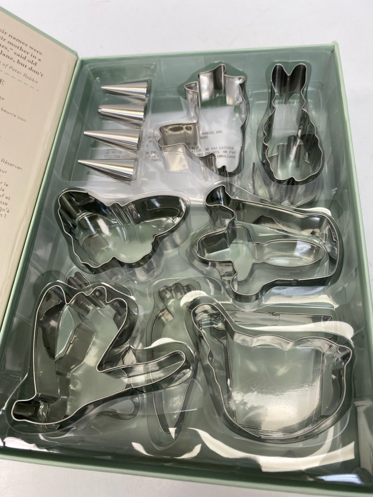 Williams-Sonoma Silver Peter Rabbit Cookie Cutter – etc. Consignment ...